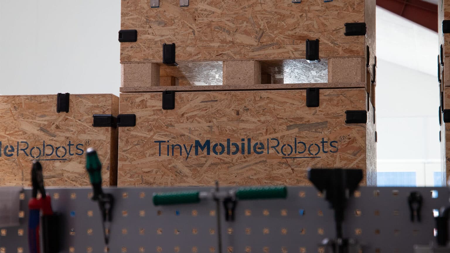 Who we are - TinyMobileRobots