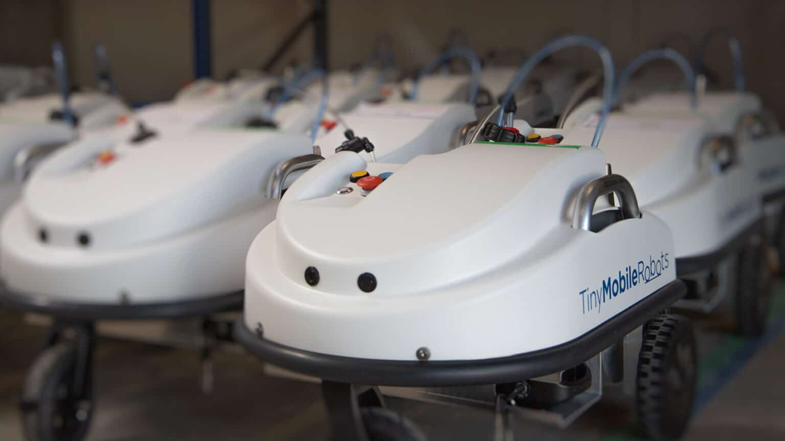 TinyMobileRobots - Line marking robots for any sport