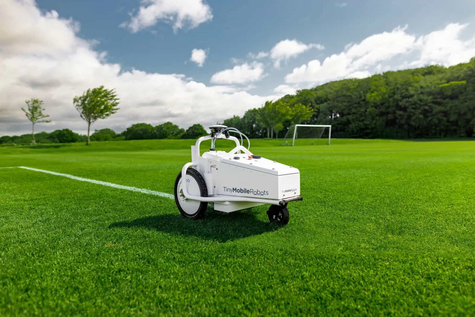 TinyMobileRobots - Line marking robots for any sport
